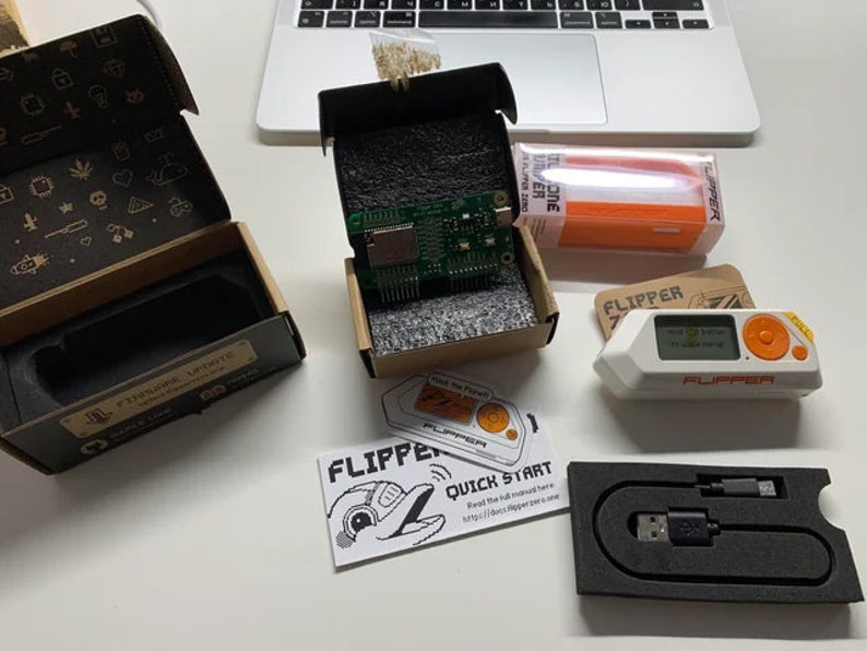 Original Tool Flippers Zeros Multi Tool With All Accessoires Added READ ...