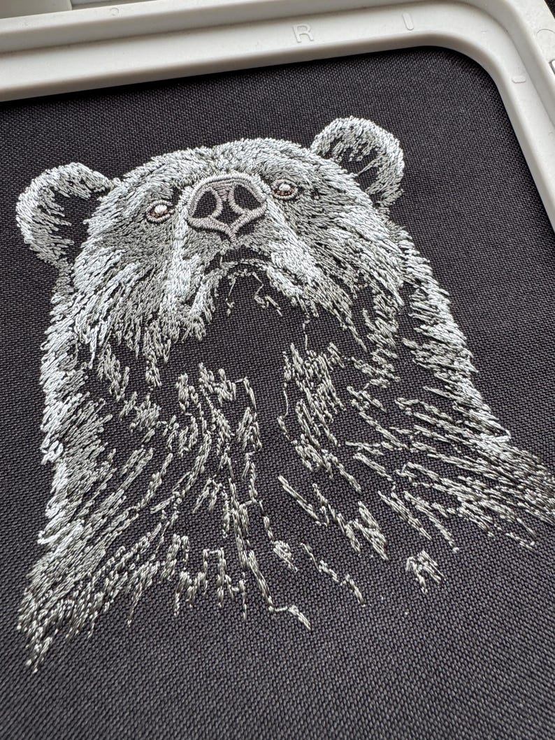 Bear Embroidery Design – Realistic Wildlife Pattern, Forest Animal ...