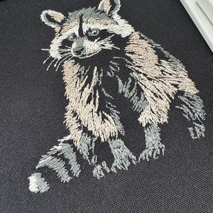 Realistic Raccoon Embroidery Design - Adorable and Detailed Embroidery ...