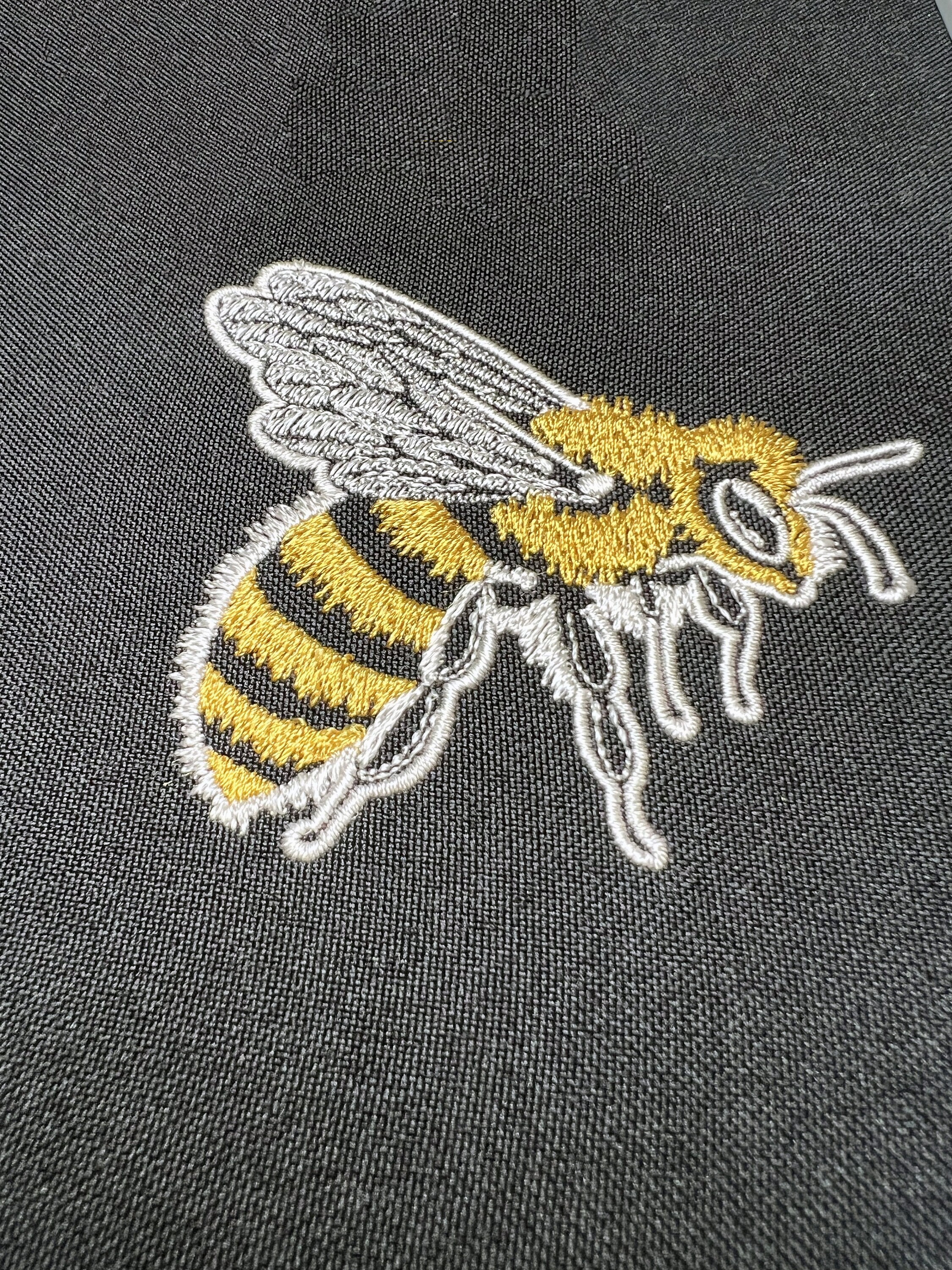 Realistic Honeybee Embroidery Design - Golden Insect for Dark Fabric ...