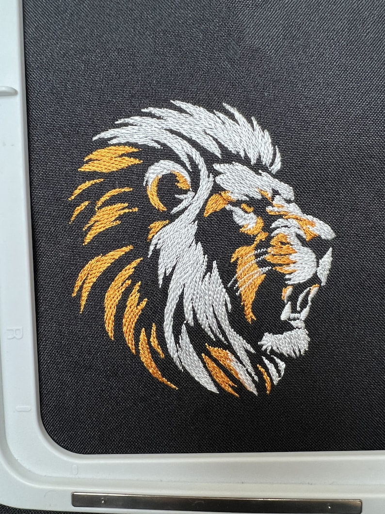 Angry Lion Face Embroidery Design Fierce Jungle King for Dark Fabric ...