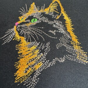 Elegant Cat Profile Embroidery Design - Realistic Cat Face PES File ...
