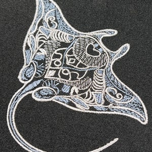 Elegant Manta Ray Embroidery Design - Oceanic Stingray Pattern for ...