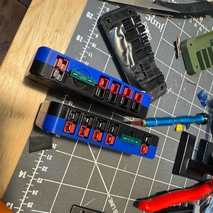 Anderson Powerpole 30A Fused 1 to 4 Distribution Box - Etsy