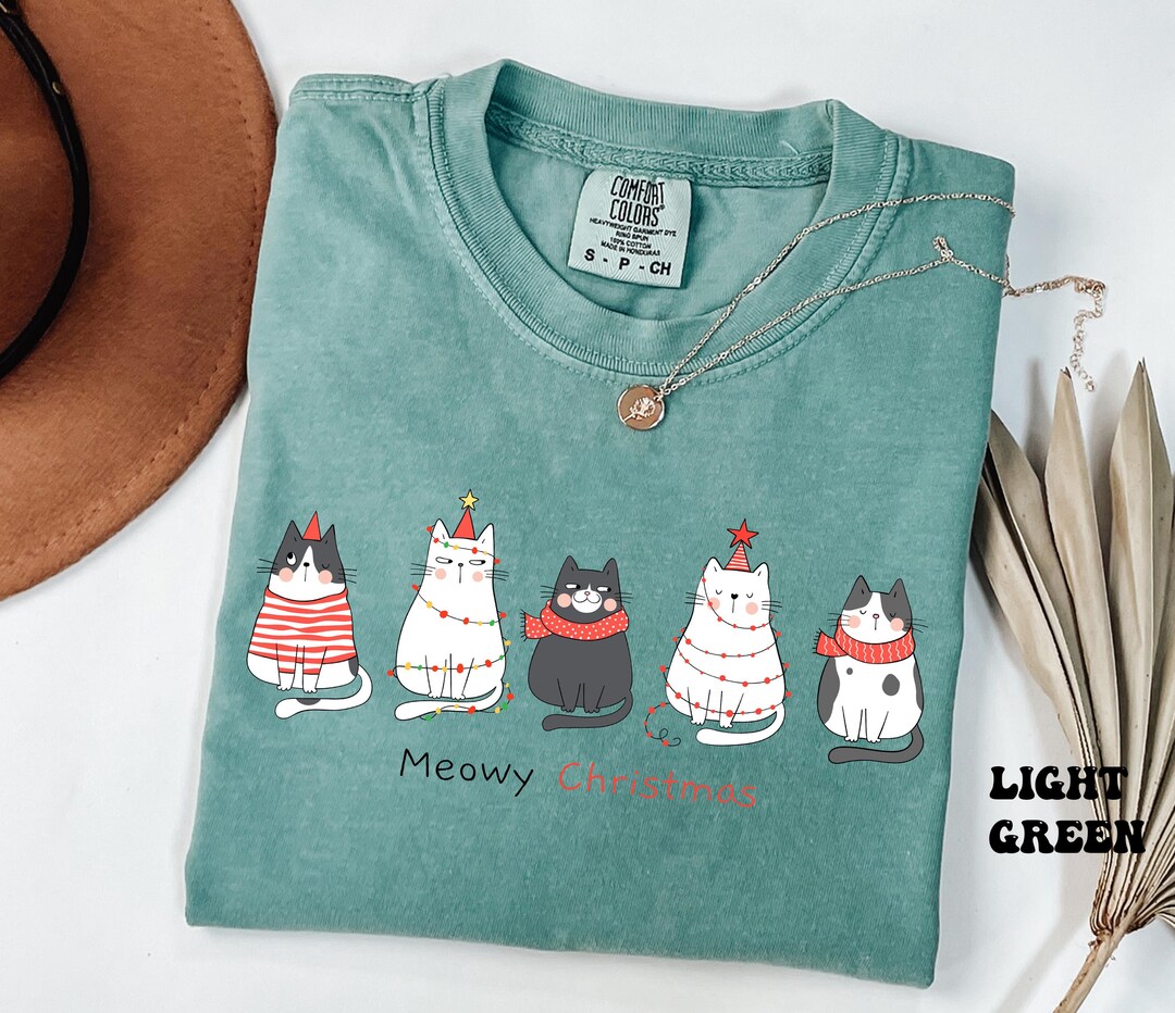 Comfort Colors® Cute Christmas Cat Shirts, Women's Christmas Shirts ...