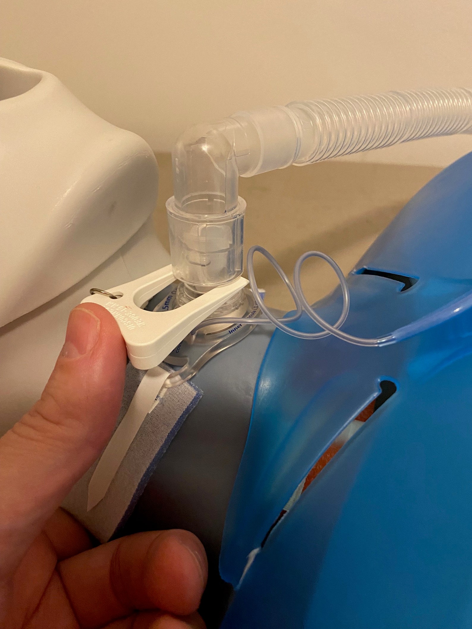 Respiratory Therapists, Tracheotomy and Endotracheal Tube Airway Wedge ...