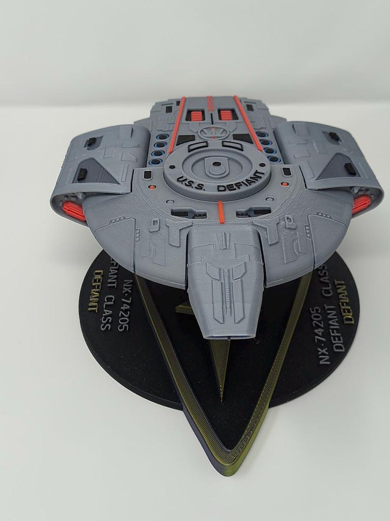 Star Trek Deep Space Nine USS Defiant W/ Display Stand - 3D Printed in ...