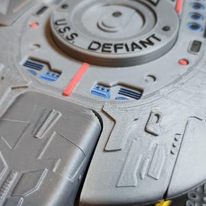 Star Trek Deep Space Nine USS Defiant W/ Display Stand - 3D Printed in ...