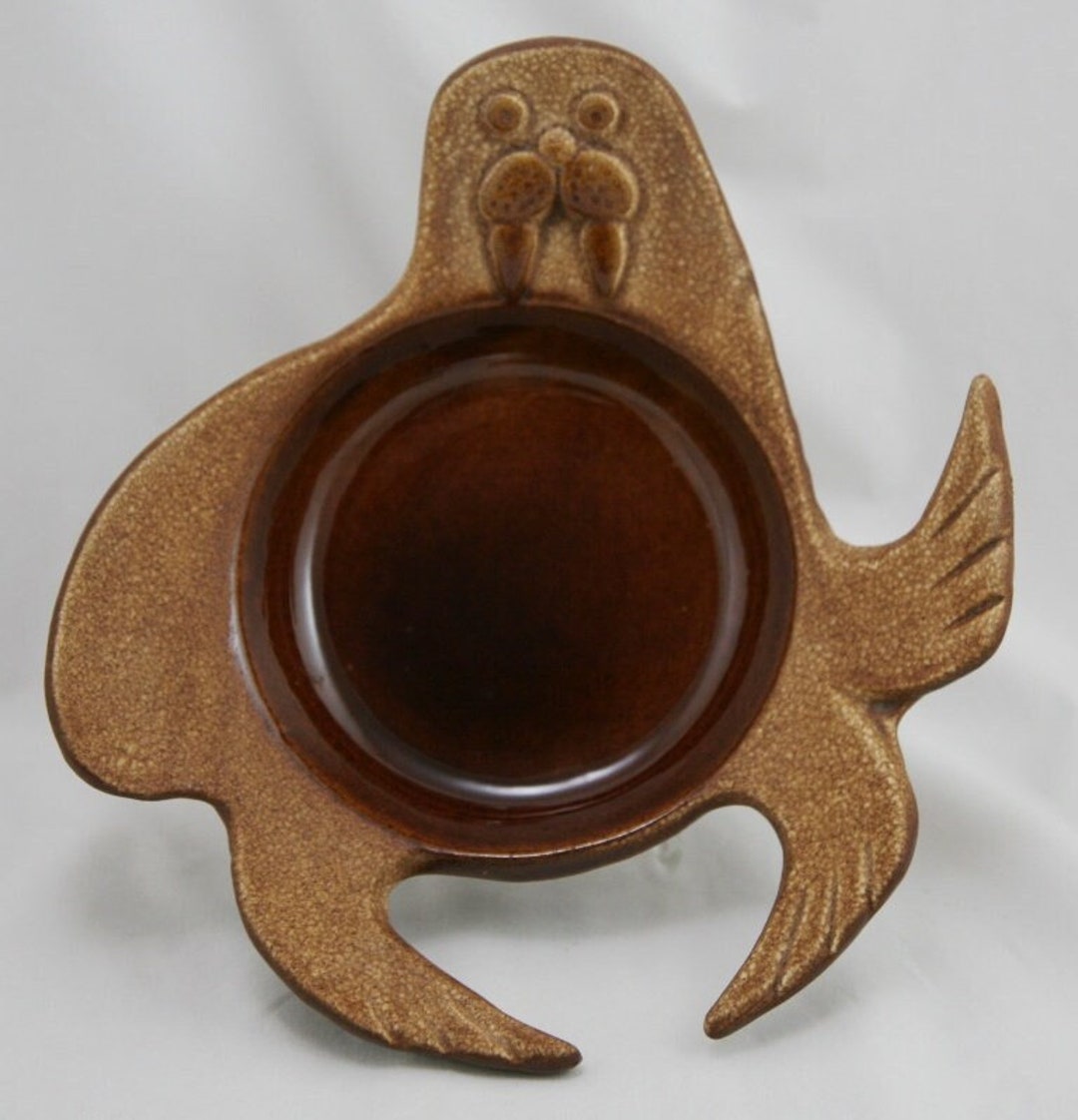 Haeger Mid-century Modern Catchy Creature Walrus Plate in Bennington ...