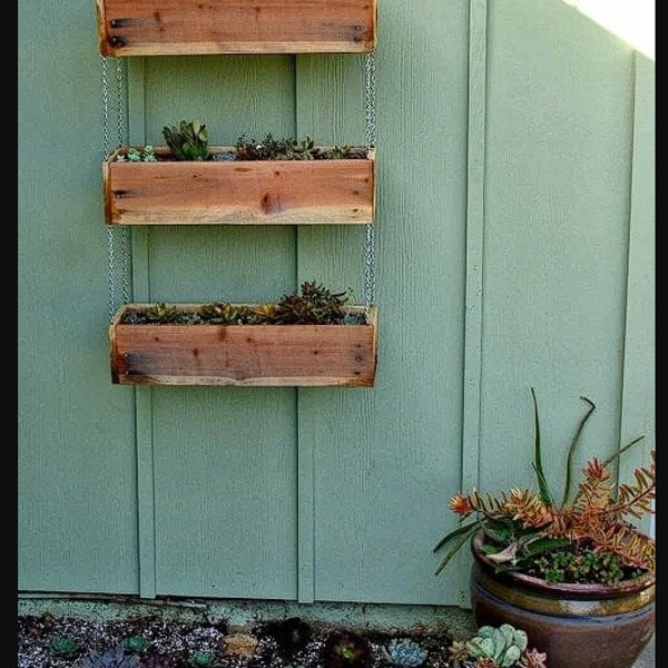 Pallet Plant Stand - Etsy