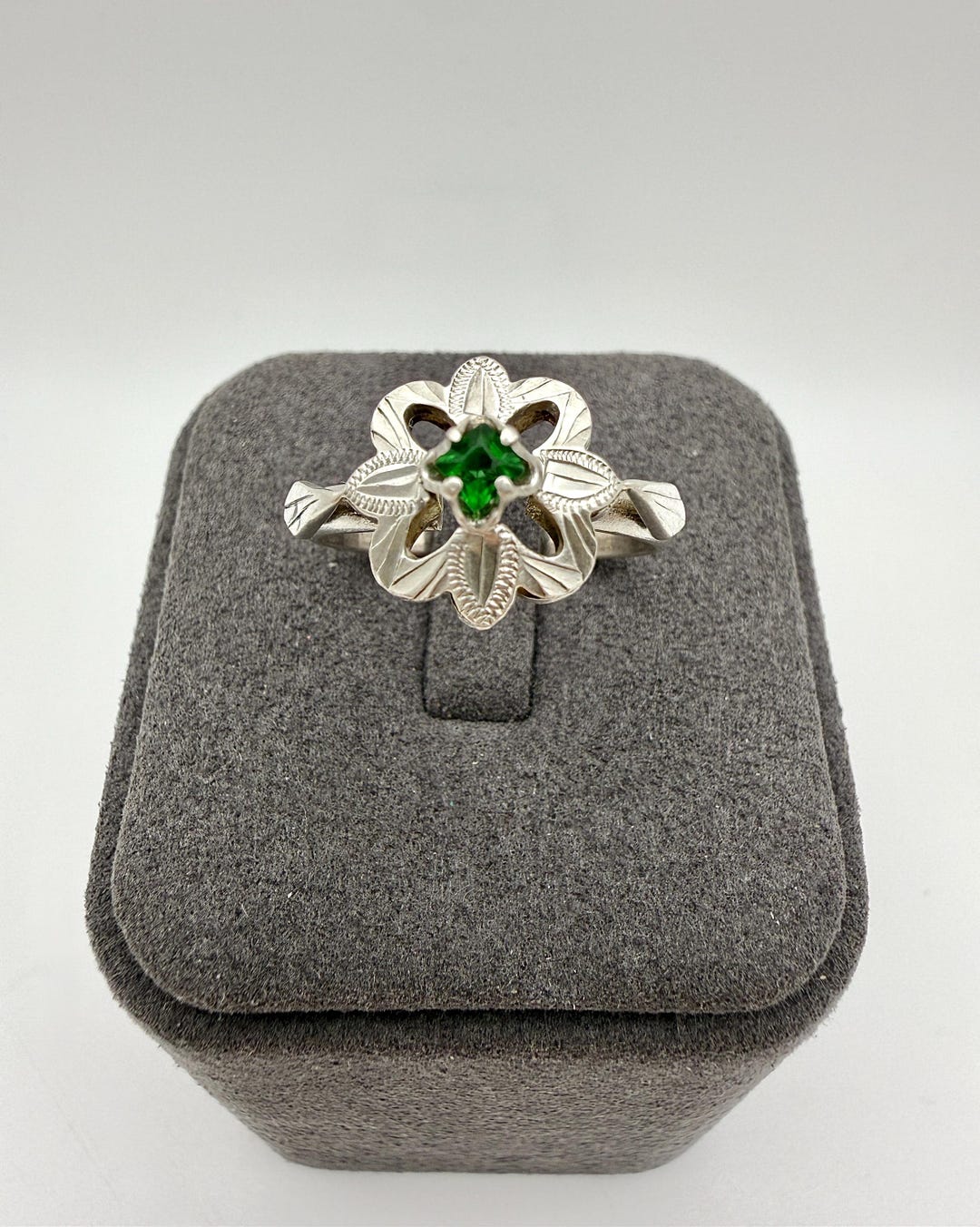 Vintage USSR Ring Made of 916 Silver / in the Shape of a Flower.size-8 ...