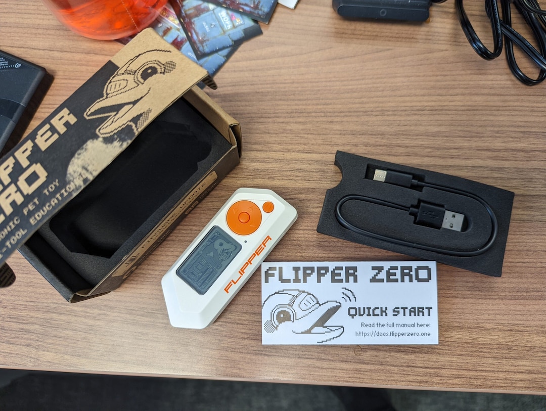 Original Flipper Zero Multi Tool Educational With SD Card READ ...