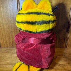 GARFIELD in Red Velvet Bathrobe Vintage Stuffed Toy 1981 - Etsy