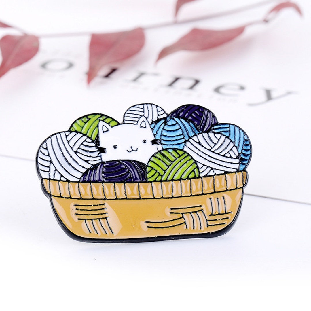 Cat in Ball of Yarn Enamel Pin Kitten Pet Owner Gift Lapel Pins Badge ...