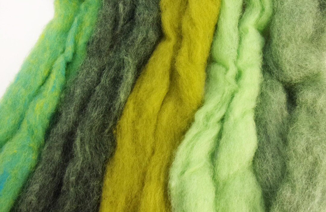 Corriedale "green Tones Collection" of 5 Carded Roving (dyed Wool ...
