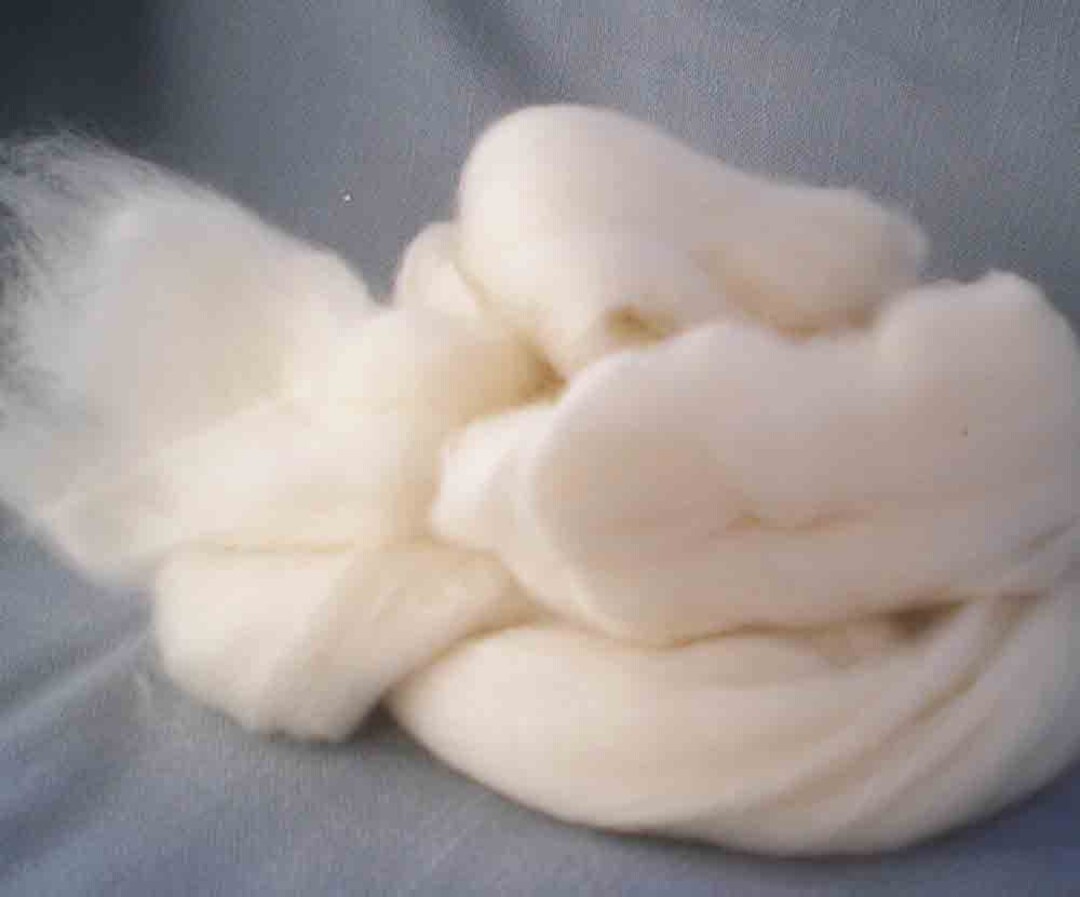 Luxury White Genuine Cashmere Combed Top / Roving Spinning or Felting ...