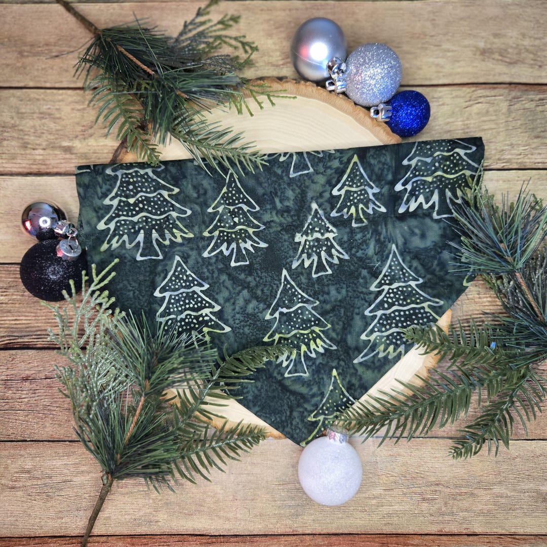 Personalized Christmas Tree Bandana - Etsy