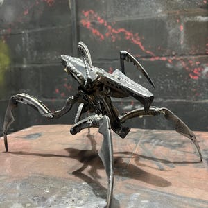 Bug, From Starship Troopers Movie Scrapmetal Welded Modern Figure 11 ...