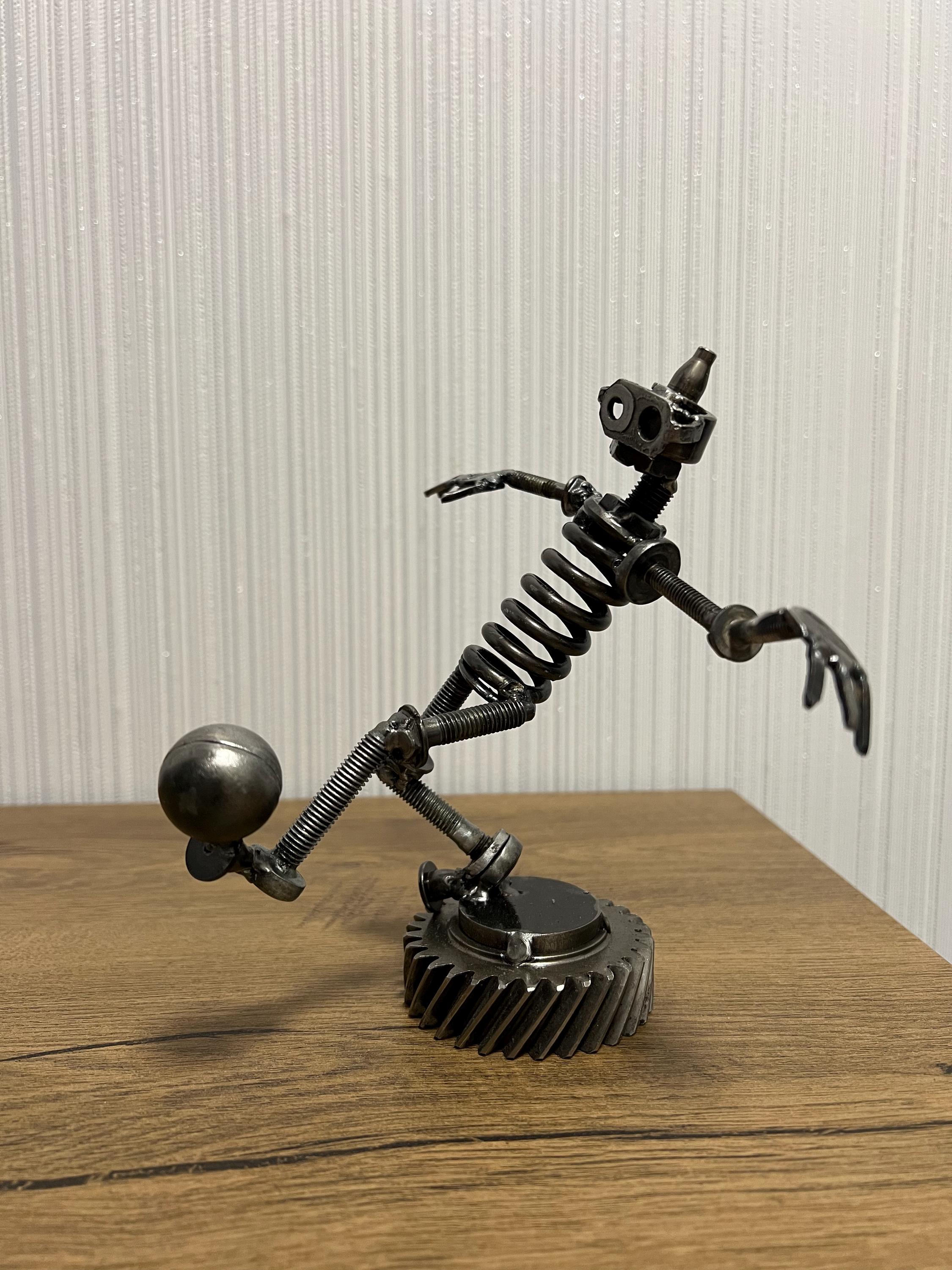 Welded Iron Spring Football Player Sculpture: Scrap Metal Art - Etsy