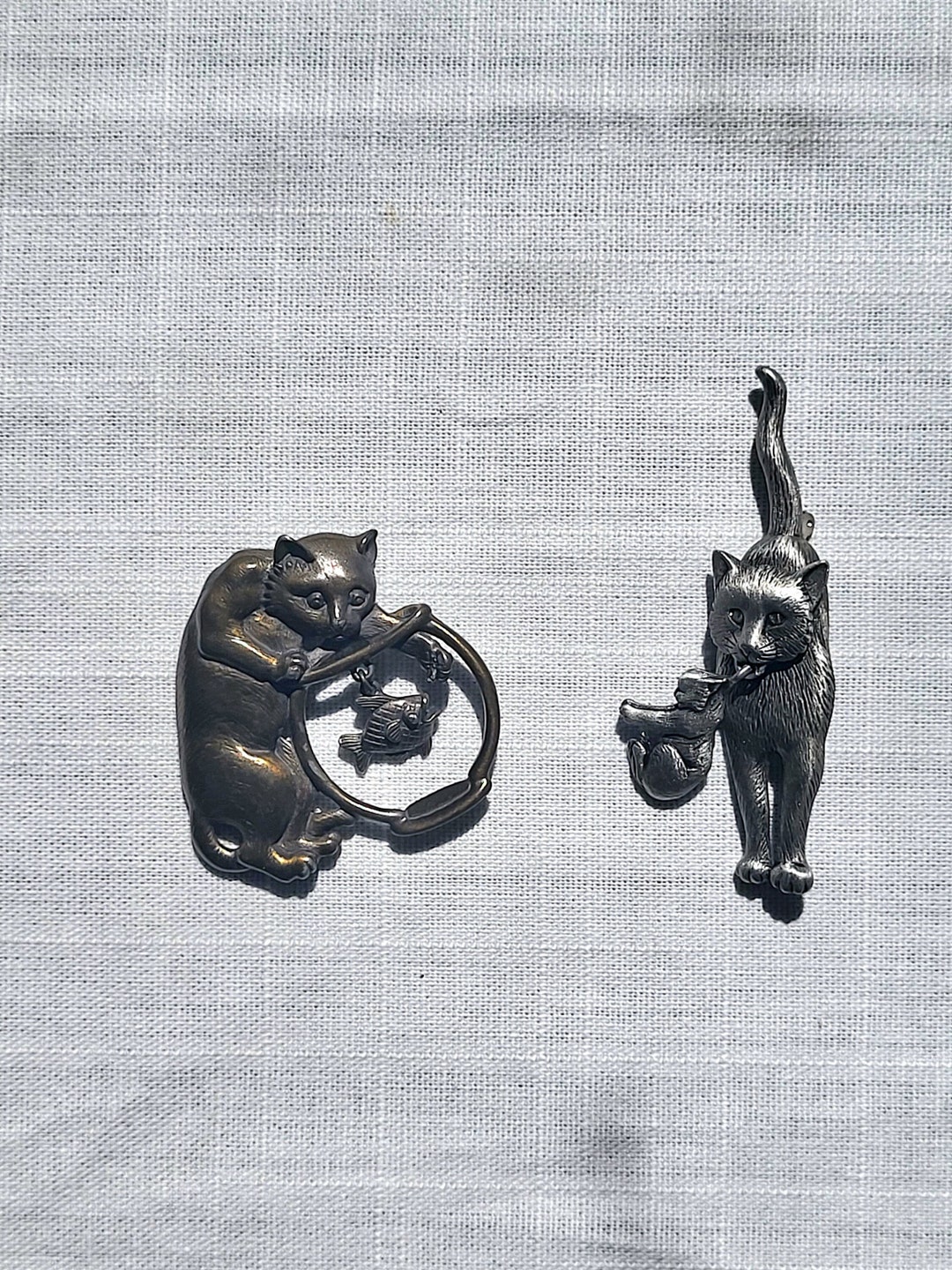 Pair of Vintage JJ Cat Figurine Metal Pin Brooch, With Original Mark ...