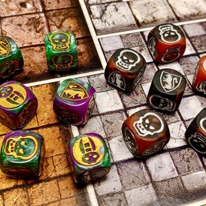 Heroquest Dice Set – Custom Engraved Acrylic Dungeon Crawler Dice - Etsy