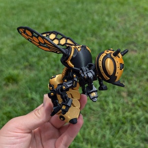 Cyber Bee 3D Printed Articulated Figure: Mech Wasp, Poseable Wings ...