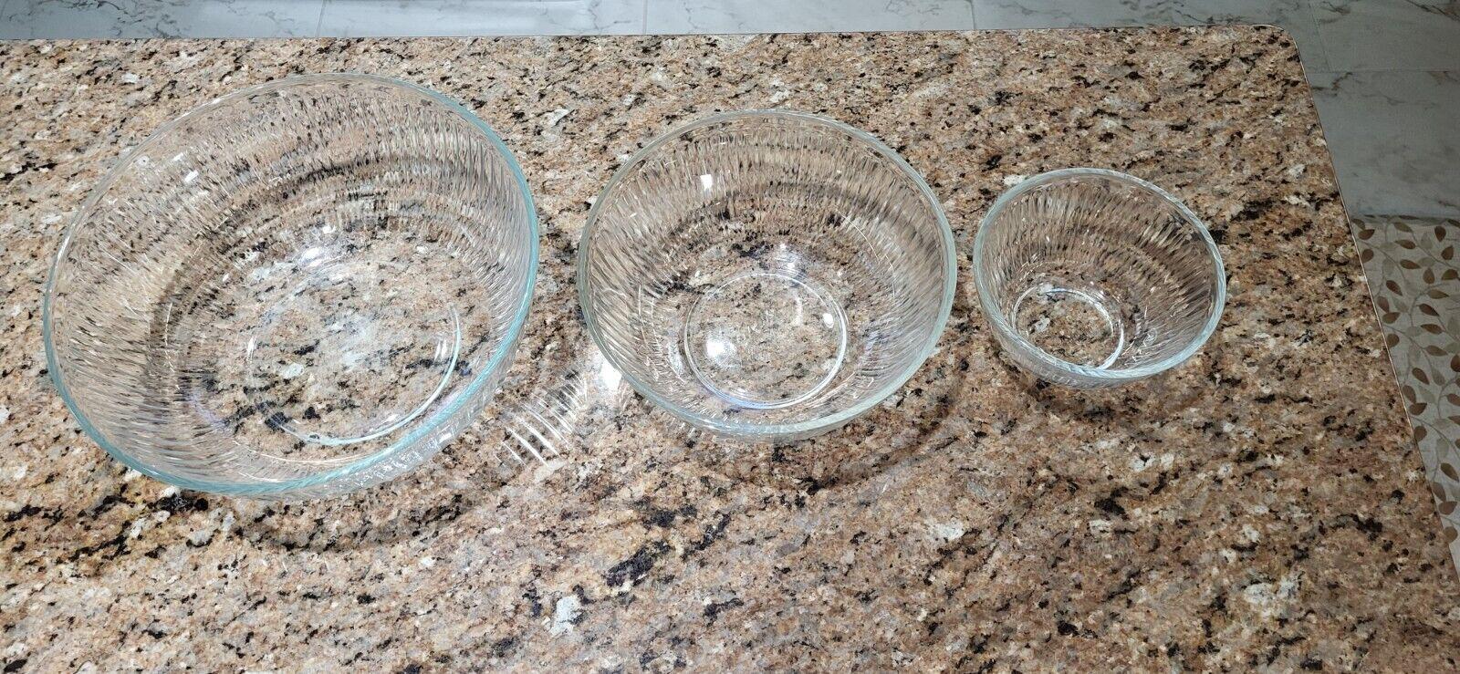 VNTG Set of 3 Pyrex Ribbed Clear Glass Nesting/mixing Bowls 7401-S 7402 ...