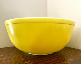 Pyrex Vintage Primary Color Yellow Nesting Bowl 404 - Etsy