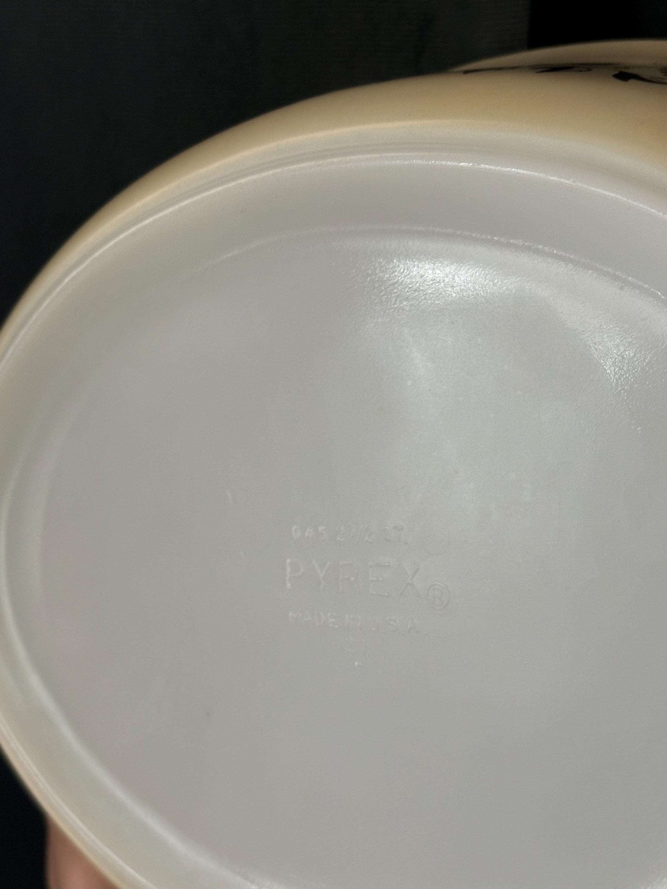 Vintage Pyrex, 1959, Golden Grapes, Cream Colored, Casserole Dish, 045 ...