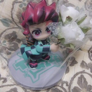 Tanjiro Demon Slayer, Romantic Engagement Figure With White Roses ...