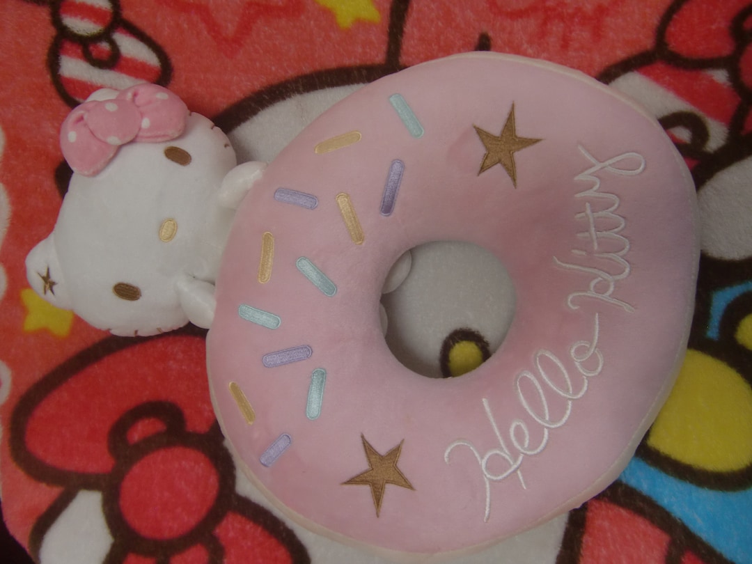 Sanrio Amusement Crane Game Donut Hello Kitty Cushion/pillow/plush ...