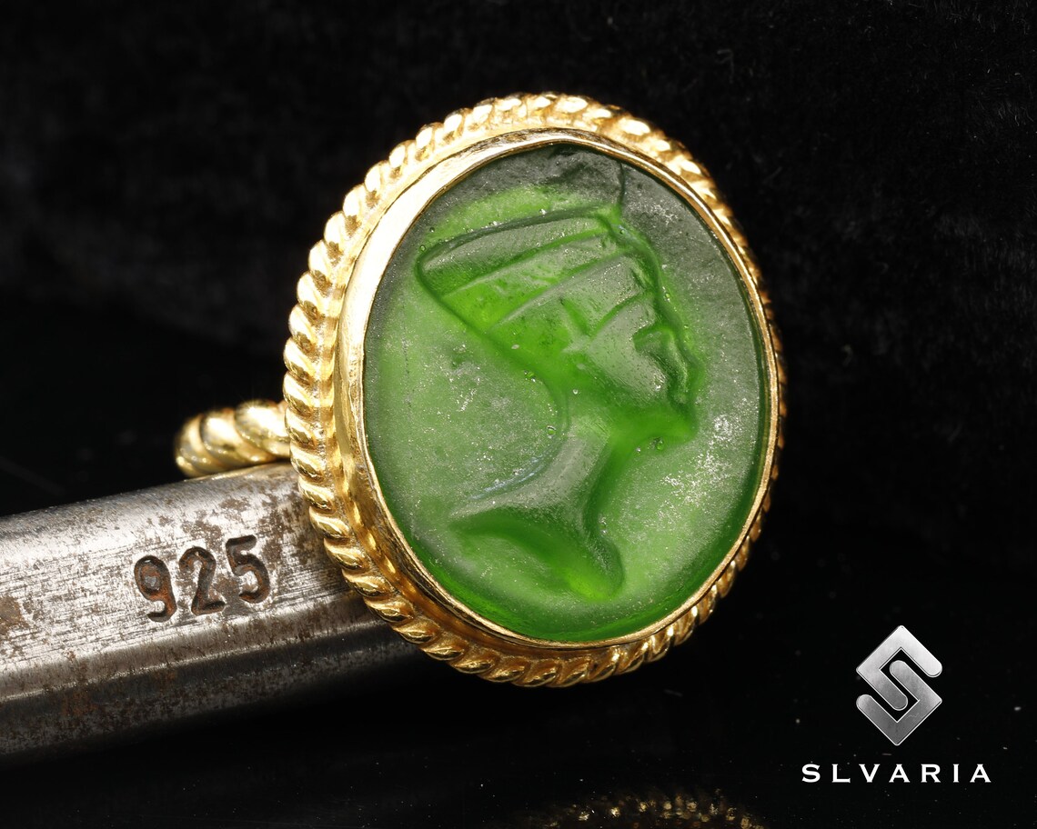 24K Gold Plated Nefertiti Coin Signet Glass Intaglio 925 Silver Ring ...