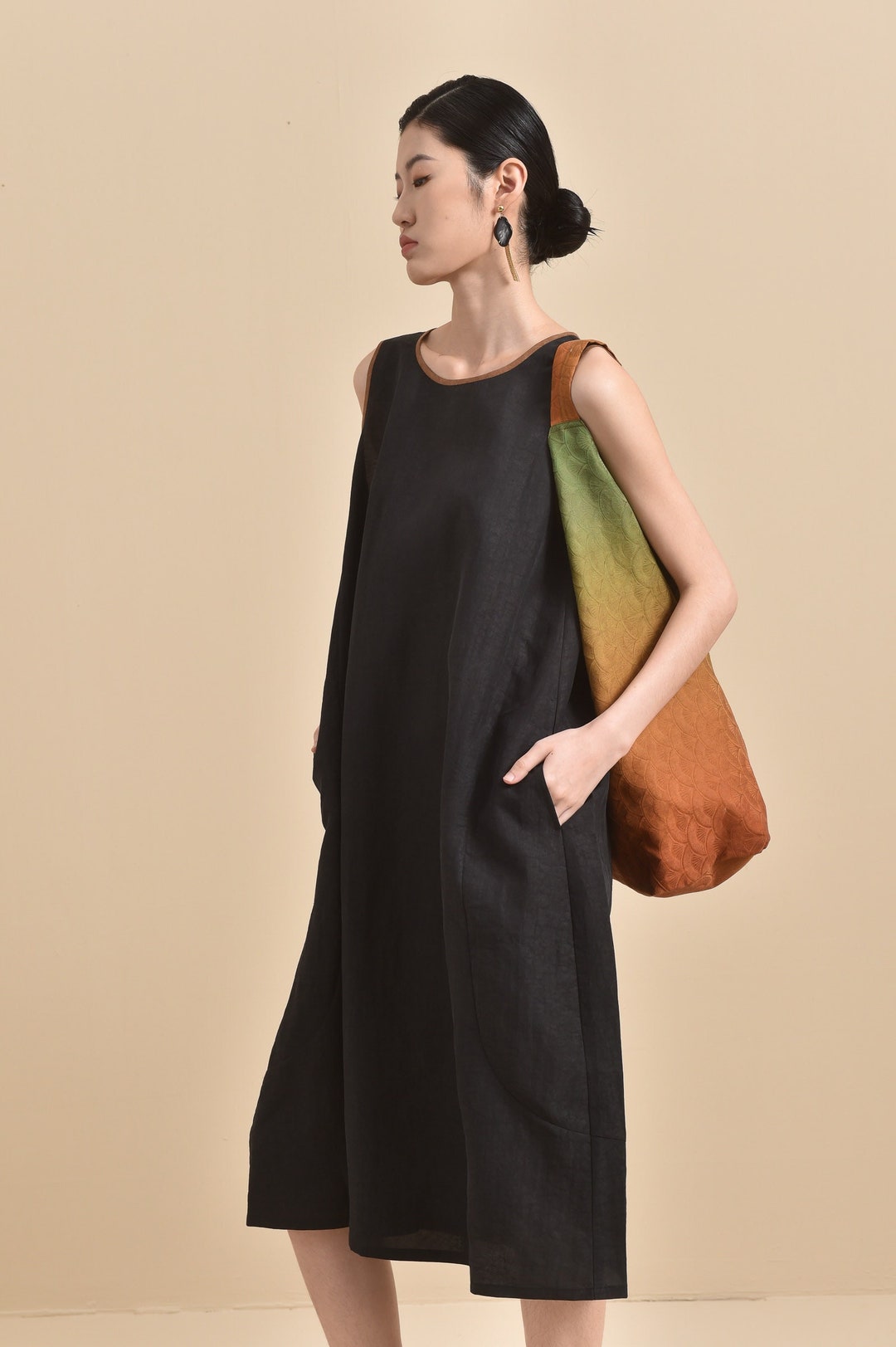 Elegant Sleeveless Midi Dress in Luxurious 100% Mulberry Base Mud Silk ...