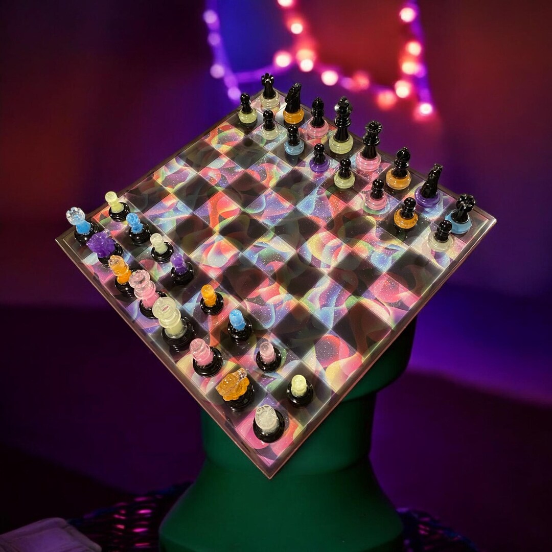 Lava Lamp-oon Chess Set Limited Edition - Etsy