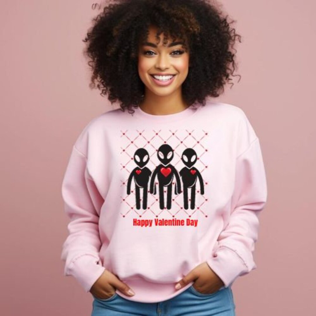 Alien Valentines Day Crew Neck Sweatshirt , Alien Love Crew Neck ...