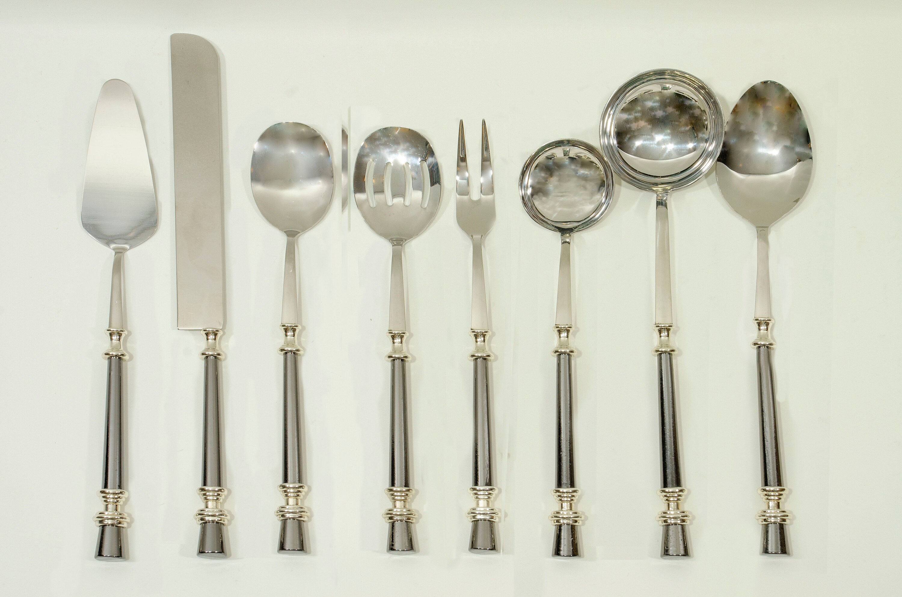 Elevate Your Dining Experience With Our 8-piece Utensil Set in Gold and ...