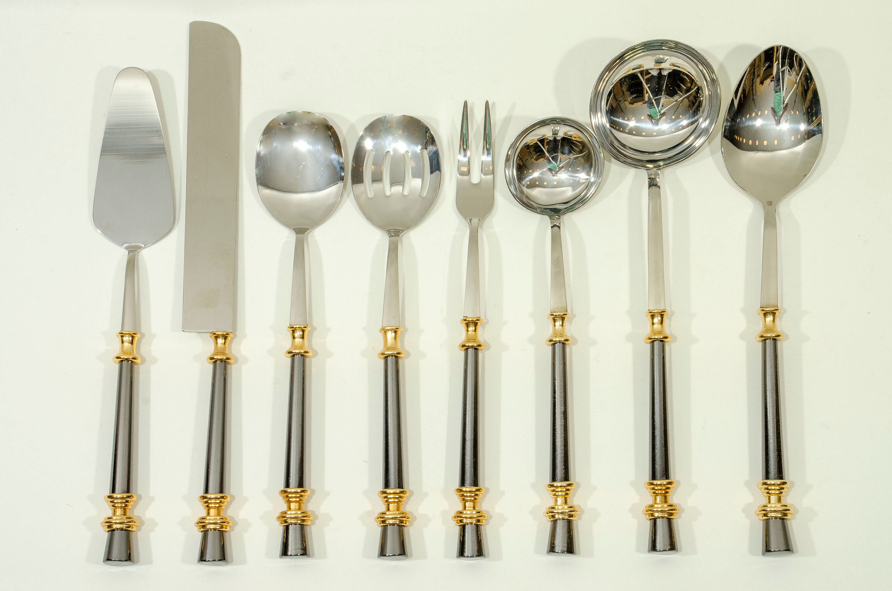 Elevate Your Dining Experience With Our 8-piece Utensil Set in Gold and ...
