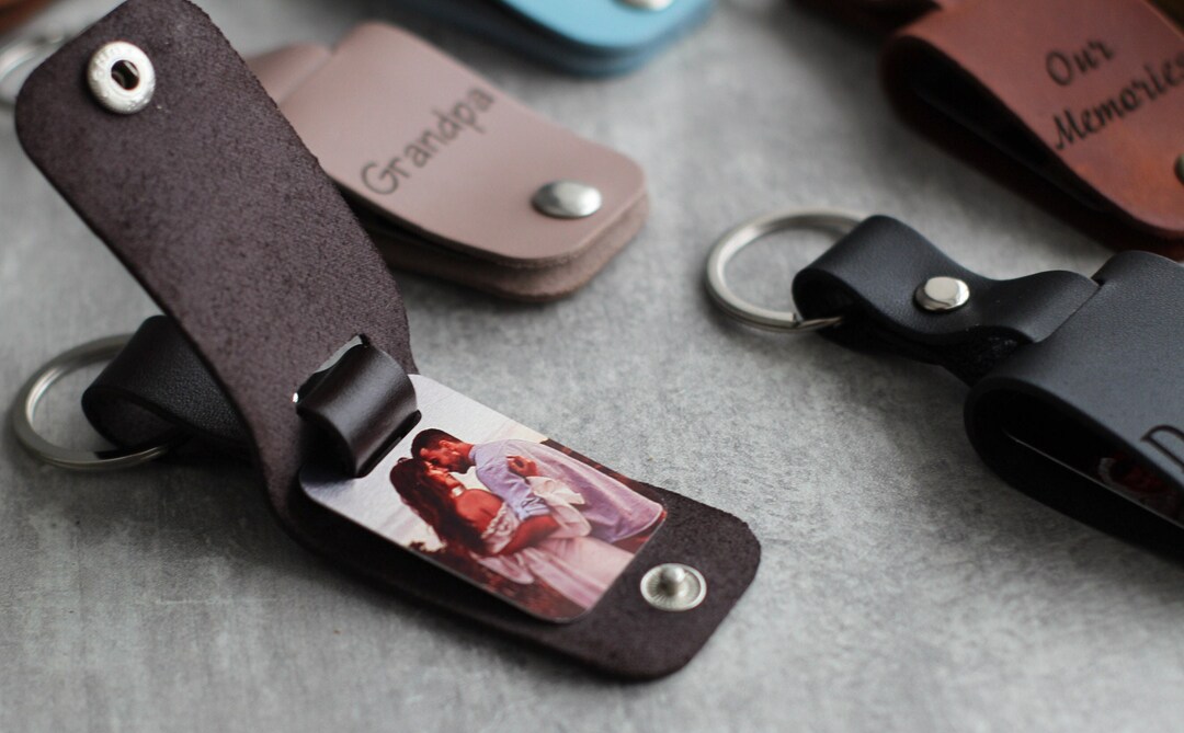 Personalized Photo Metal Tag Leather Keychain, Photo Album Keychain ...