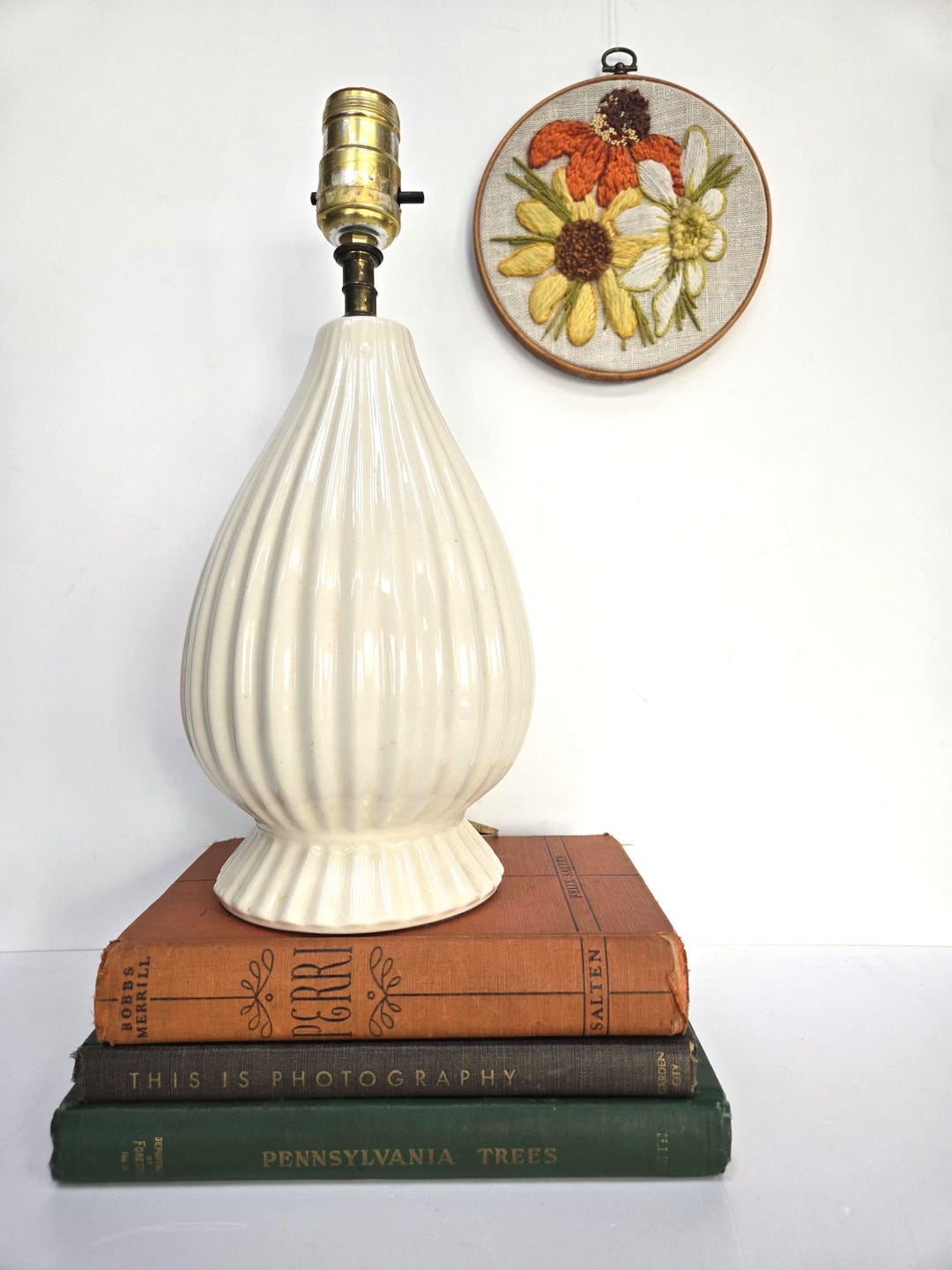 Mid Century Fluted, Ribbed Garlic Bulb Table Lamp, Home Accent Decor - Etsy