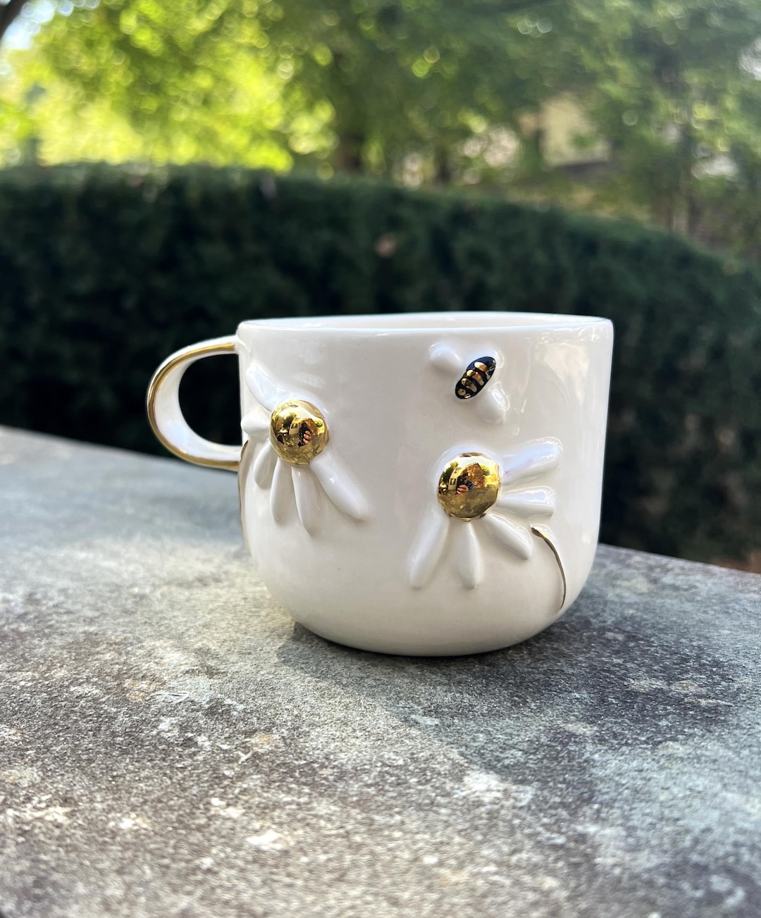 Handmade Ceramic Mug Gift Set: Daisy & Bee, 24K Gold Detail - Etsy