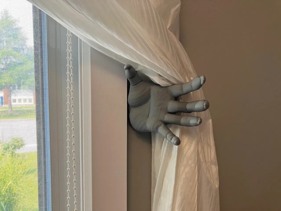 Demon Hand Curtain Hooks - Unique Gothic Decor, Spooky Halloween Home ...