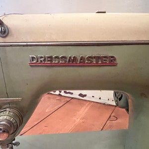 Antique Sewing Machine - Etsy