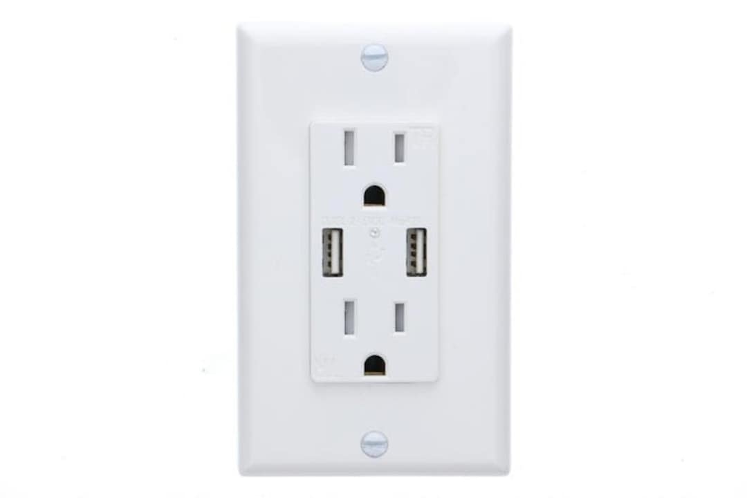 Xtreme 4.2A In-wall Outlet With Dual USB Ports White - Etsy