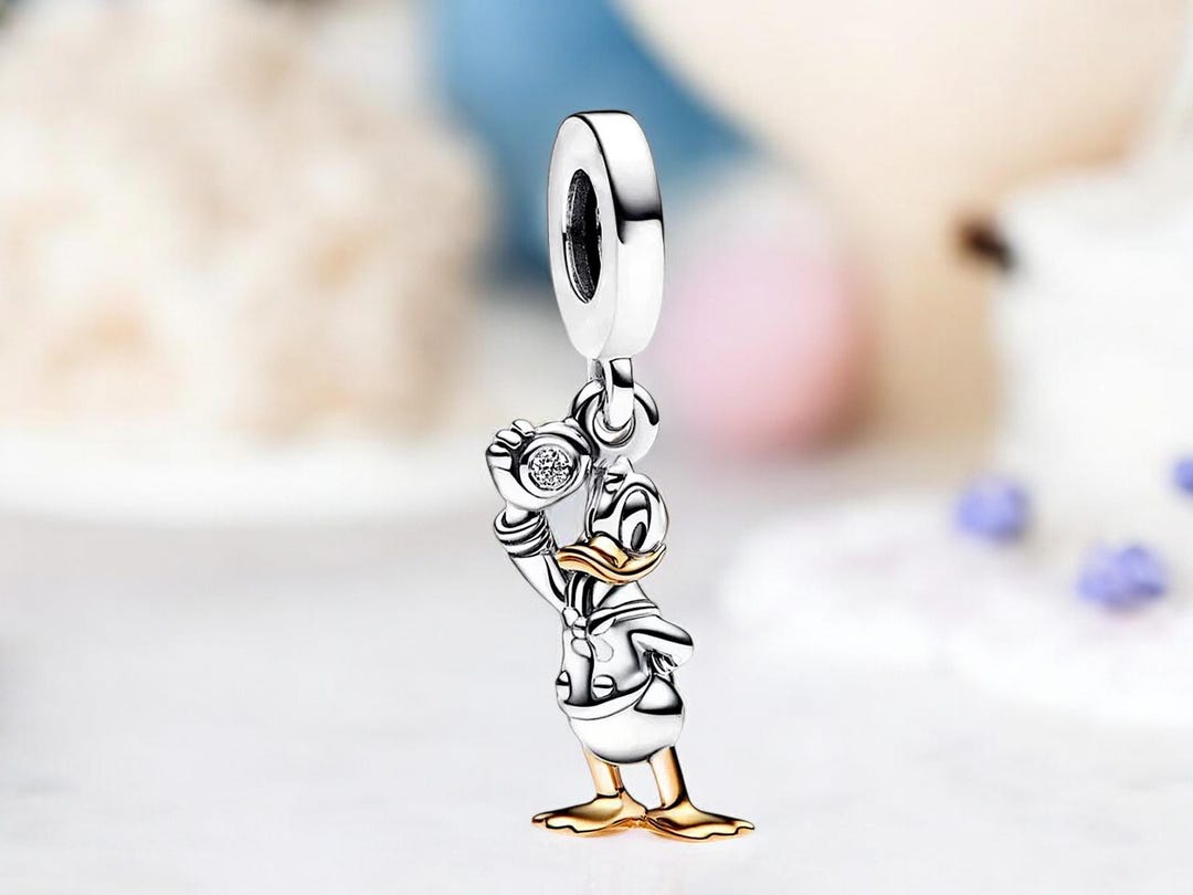 Pandora & Disney Charm Film Series Figure Duckburg Daisy Donald Duck ...