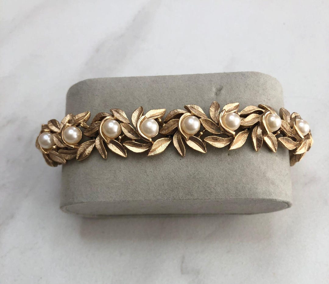 Avon Evening Creation Faux Pearl & Golden Leaves Bracelet, Original ...
