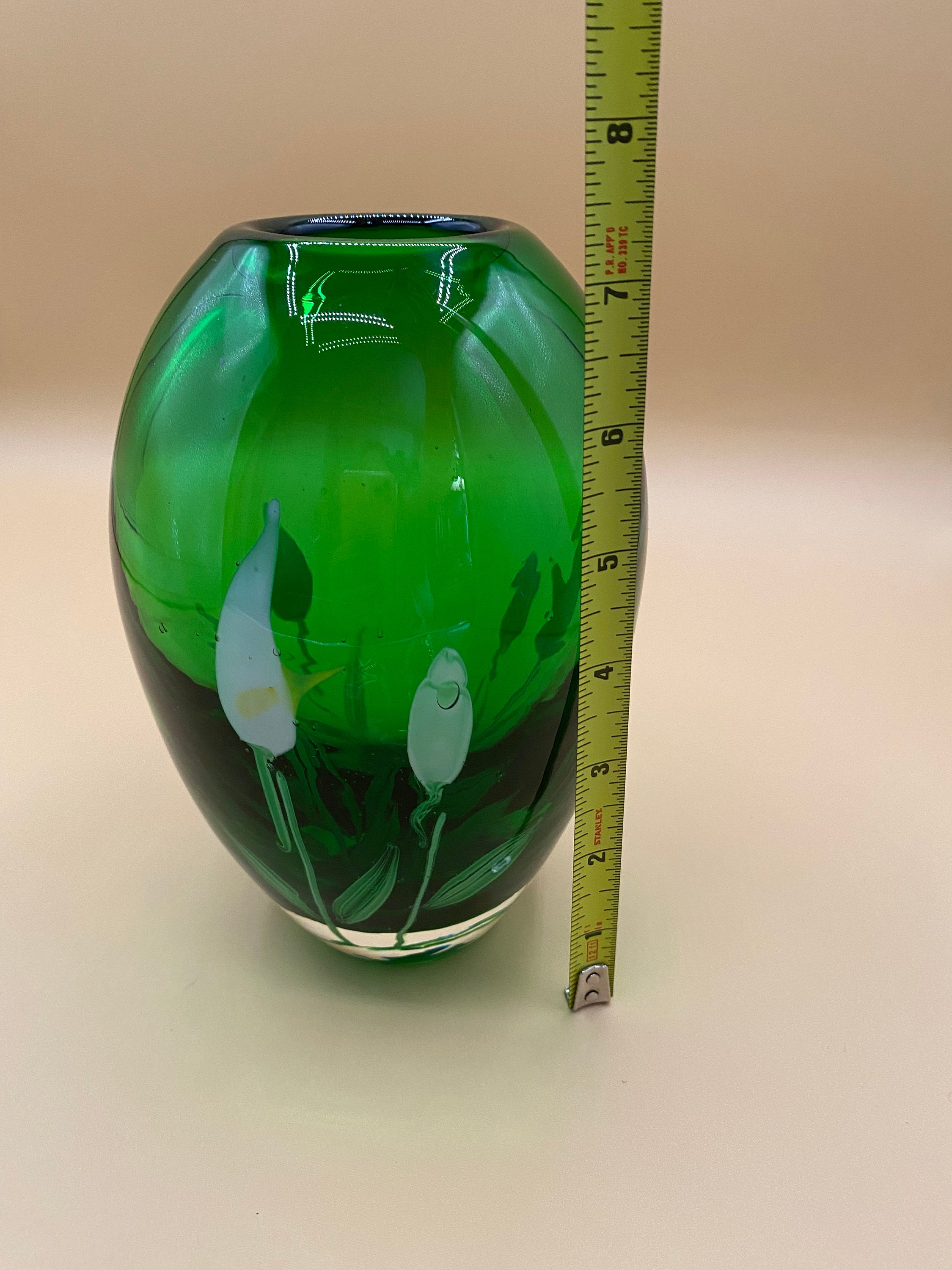 Emerald Green Art Glass Vase With Calla Lilies - Etsy