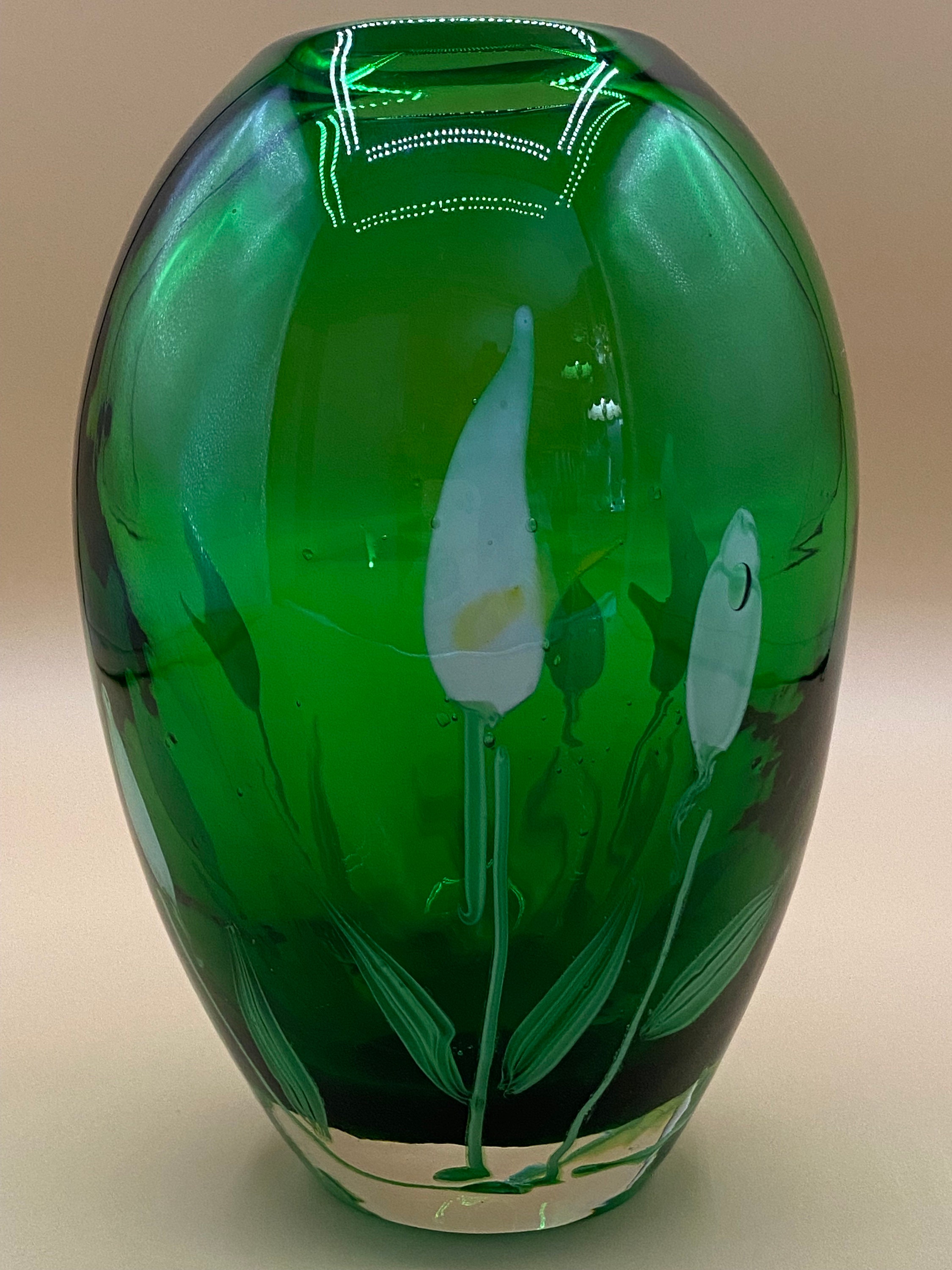 Emerald Green Art Glass Vase With Calla Lilies - Etsy
