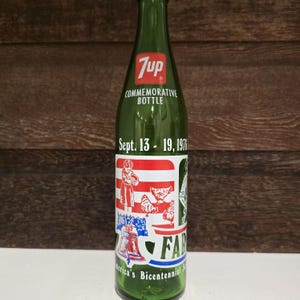 7up Bicentennial Commemorative Bottle, Lake Crystal, Minnesota, Salute ...