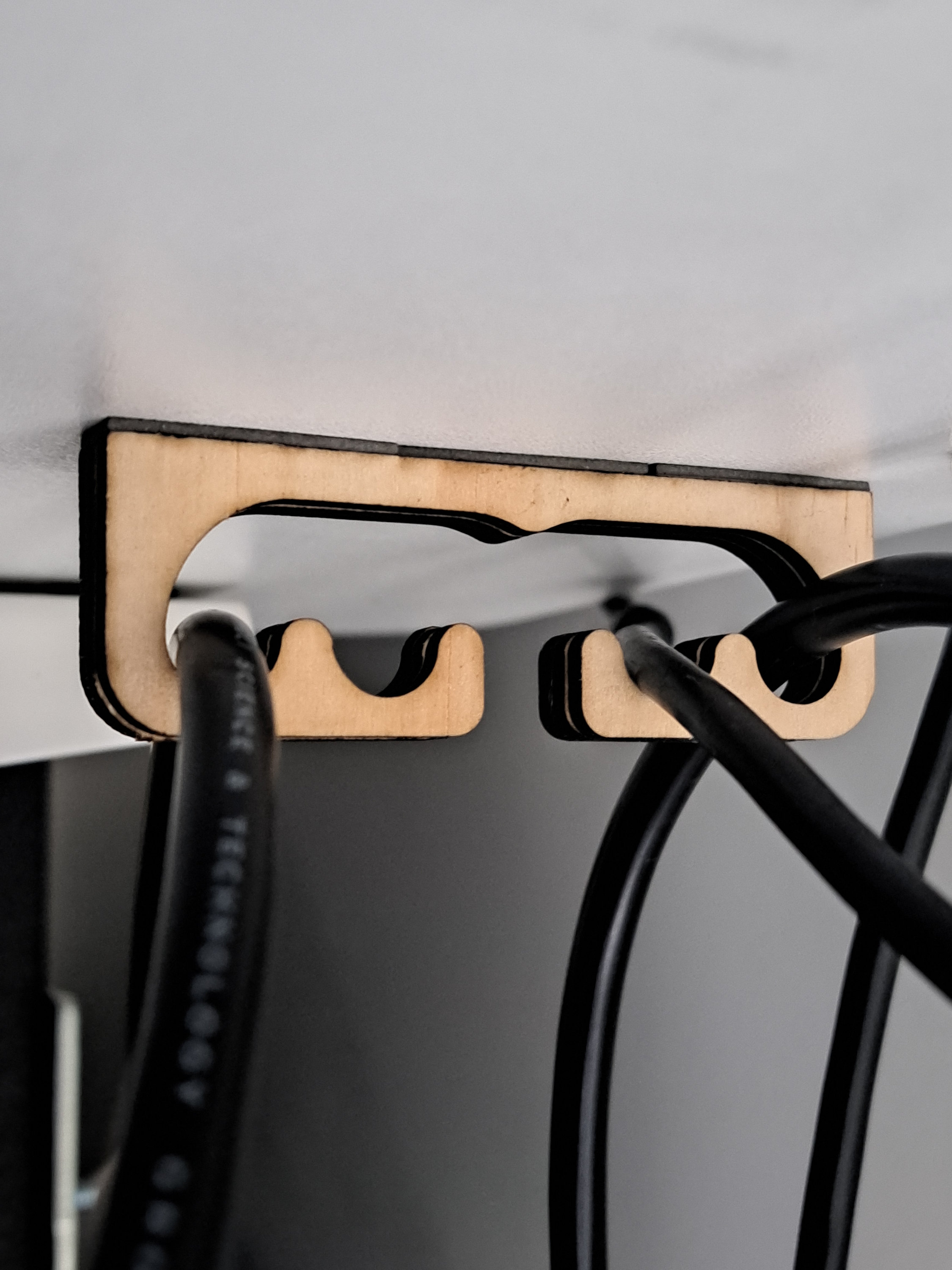 Under Desk Cable Organiser Fit for Phone / Computer Cables 5mm / 10mm ...