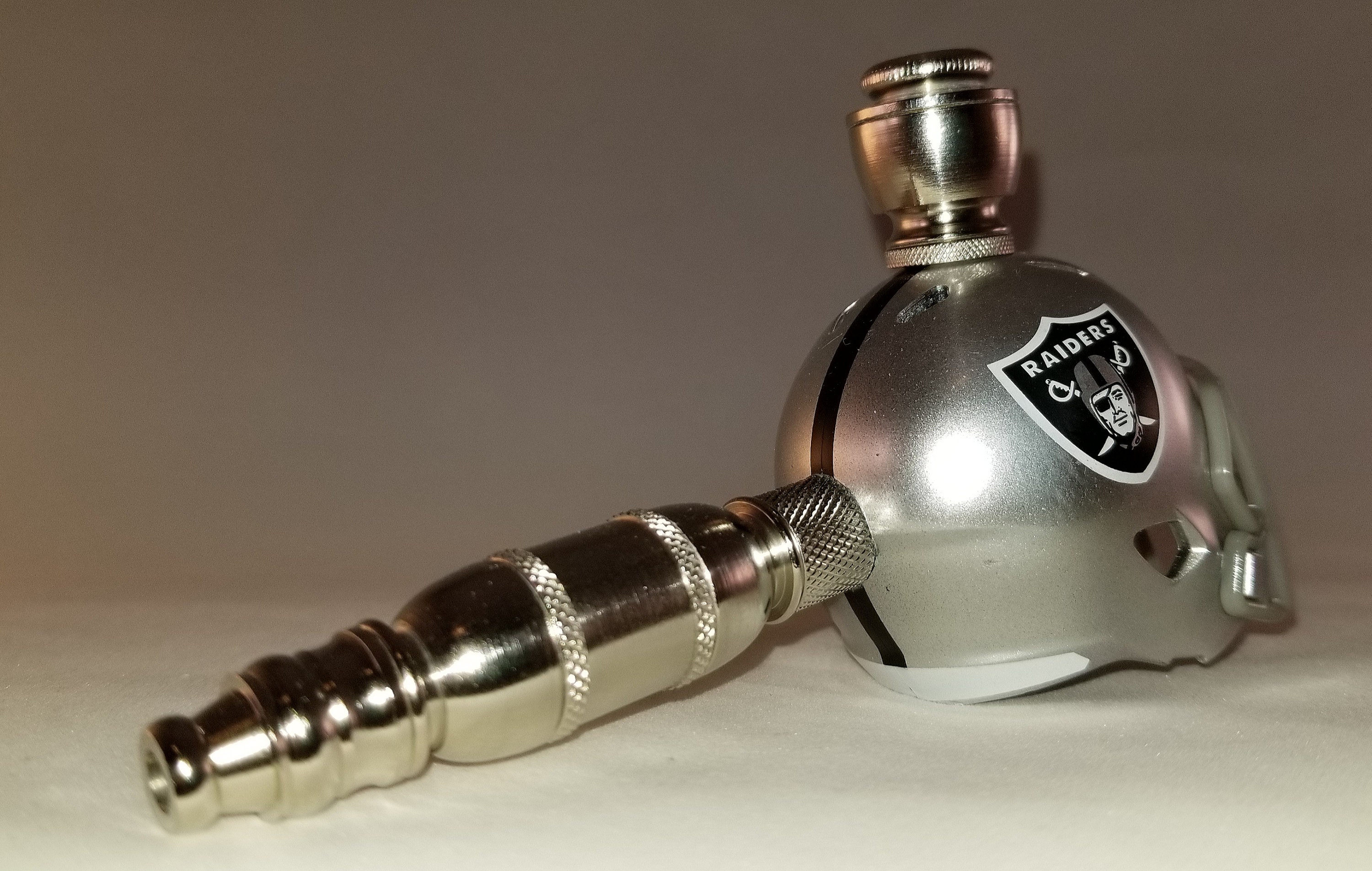 LAS VEGAS RAIDERS Football Helmet Bowl Pipe - Etsy